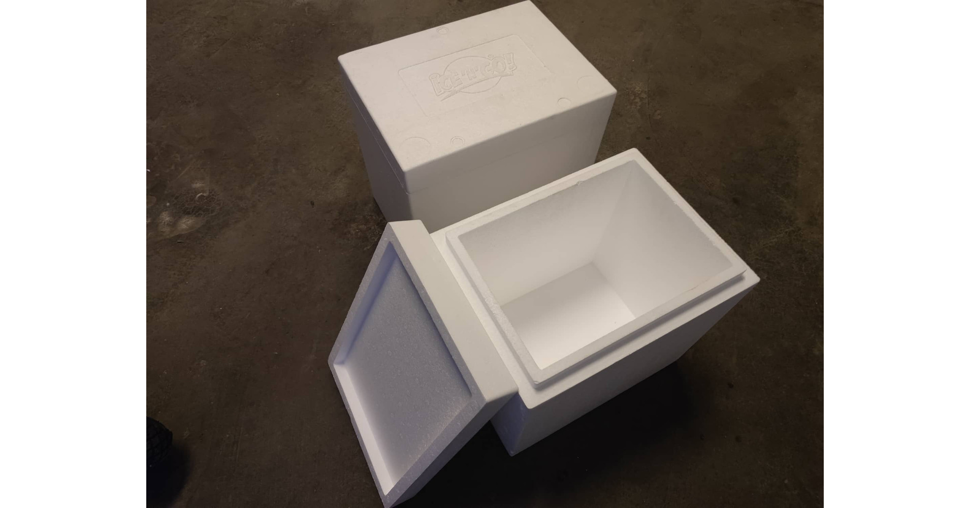Használt Thermo doboz 30cm x 40cm x 40cm 3,5cm falvastagság